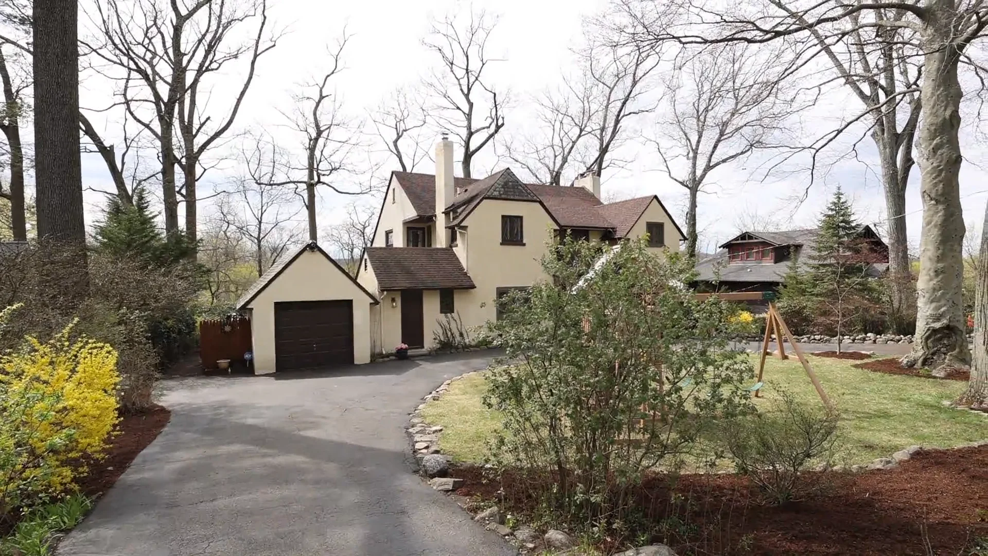 (Branded) 56 Malcolm Rd, Mahwah, NJ 07430