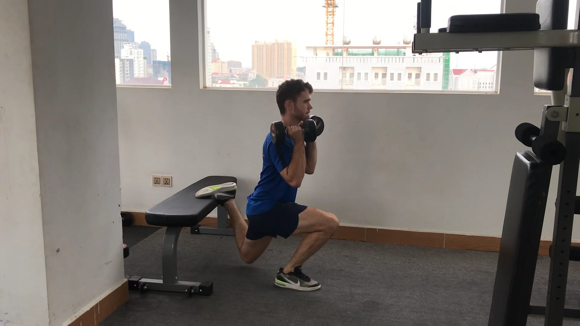 Split Squat Plyos on Vimeo
