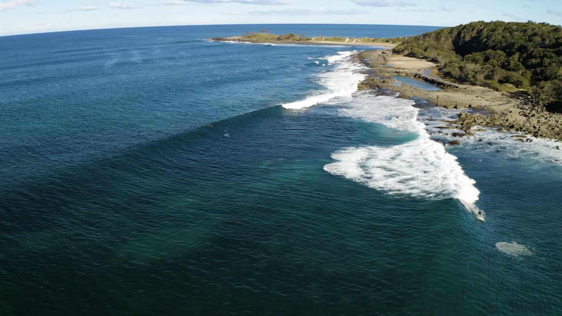 Surfing Waves Yamba Spooky Beach NSW 2020 0390 01 on Vimeo
