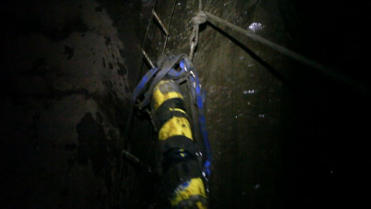 Diving the terminal sump in Cave of the Wild Horses on Vimeo
