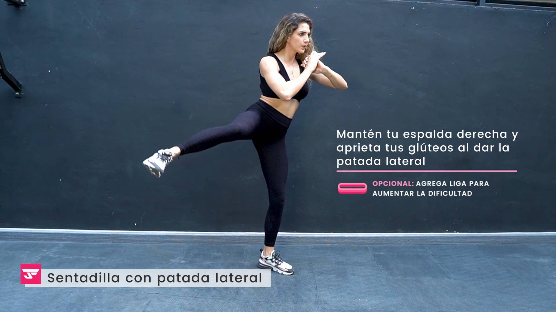 Sentadilla con patada lateral on Vimeo