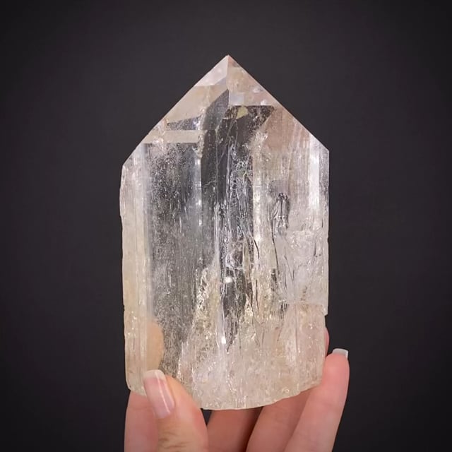 Topaz - V21-1055 - Sakhan-gyi - Myanmar (Burma) Mineral Specimen