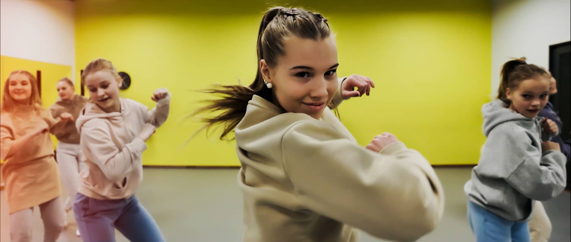 Sun Tanssistudio on Vimeo