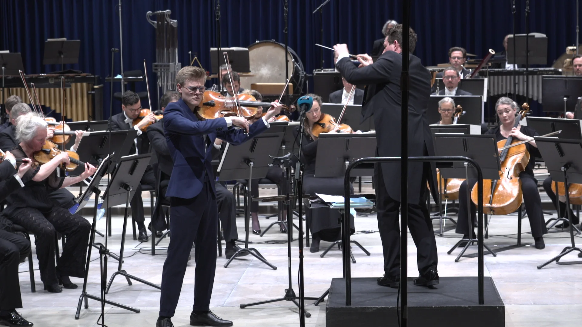 Nicholas Algot Swensen - William Walton Bratschkoncert.mov on Vimeo