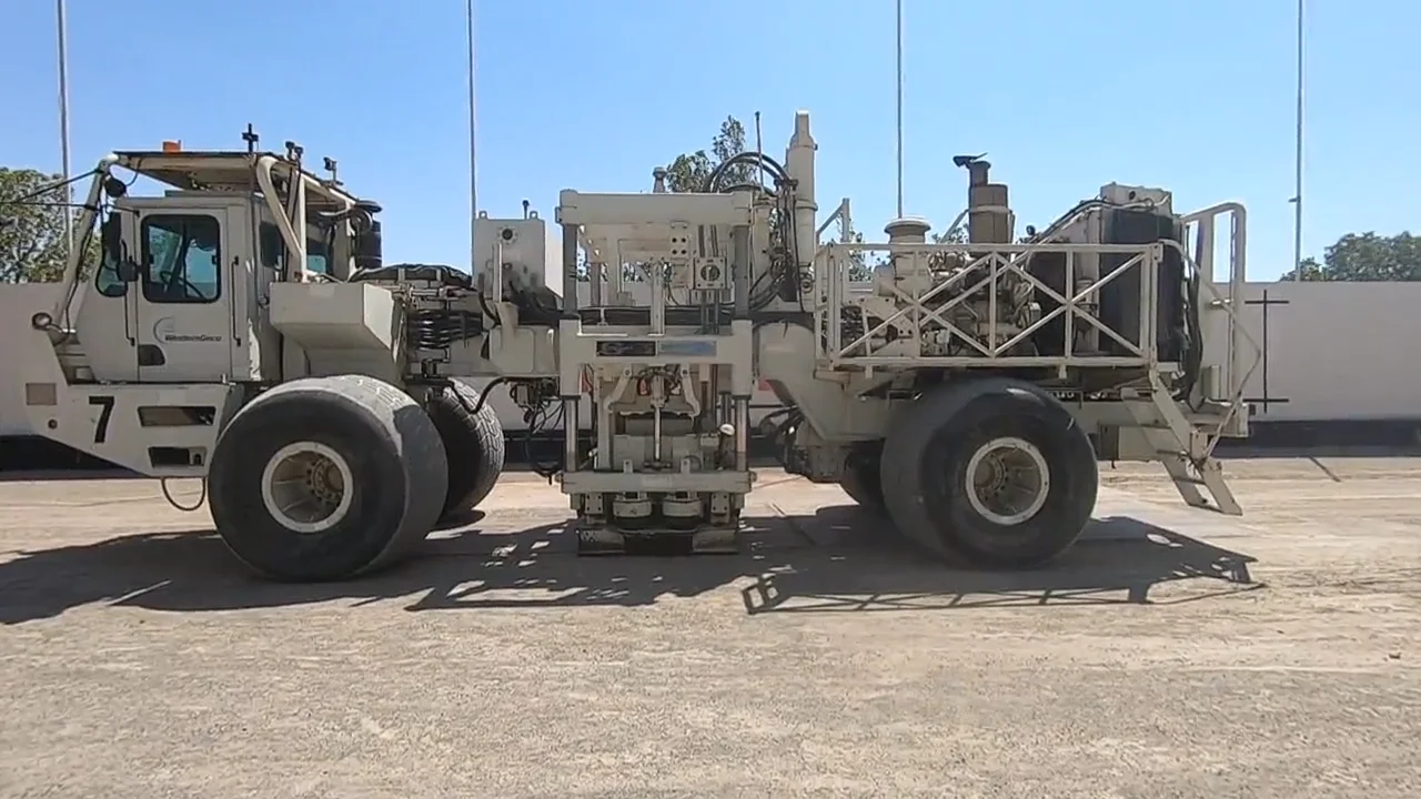 2007 Sercel DX-80 Seismic Survey Vibratory Buggy - Dubai June 21 on Vimeo