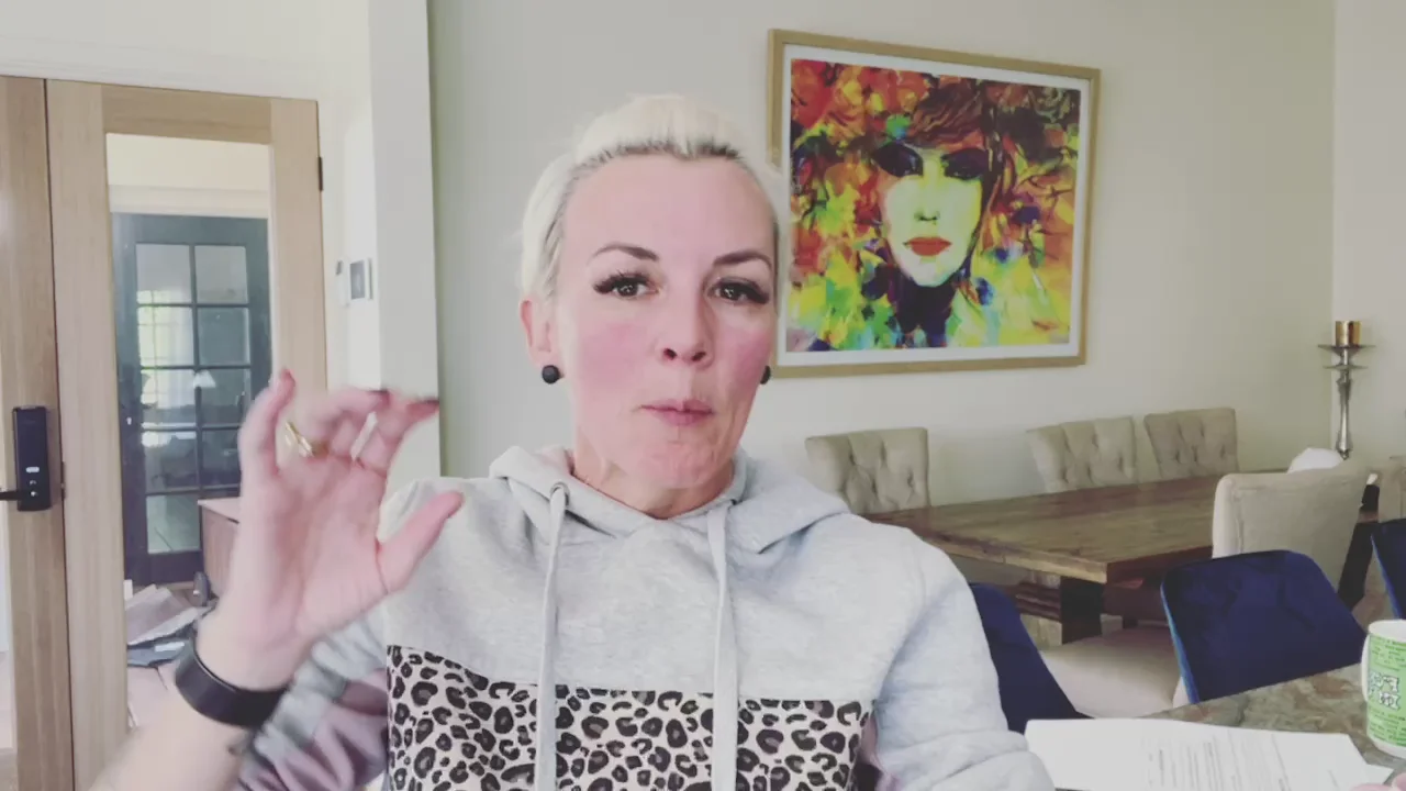 Copywriting hacks. Posts. Ads. Landing pages. All of zem.