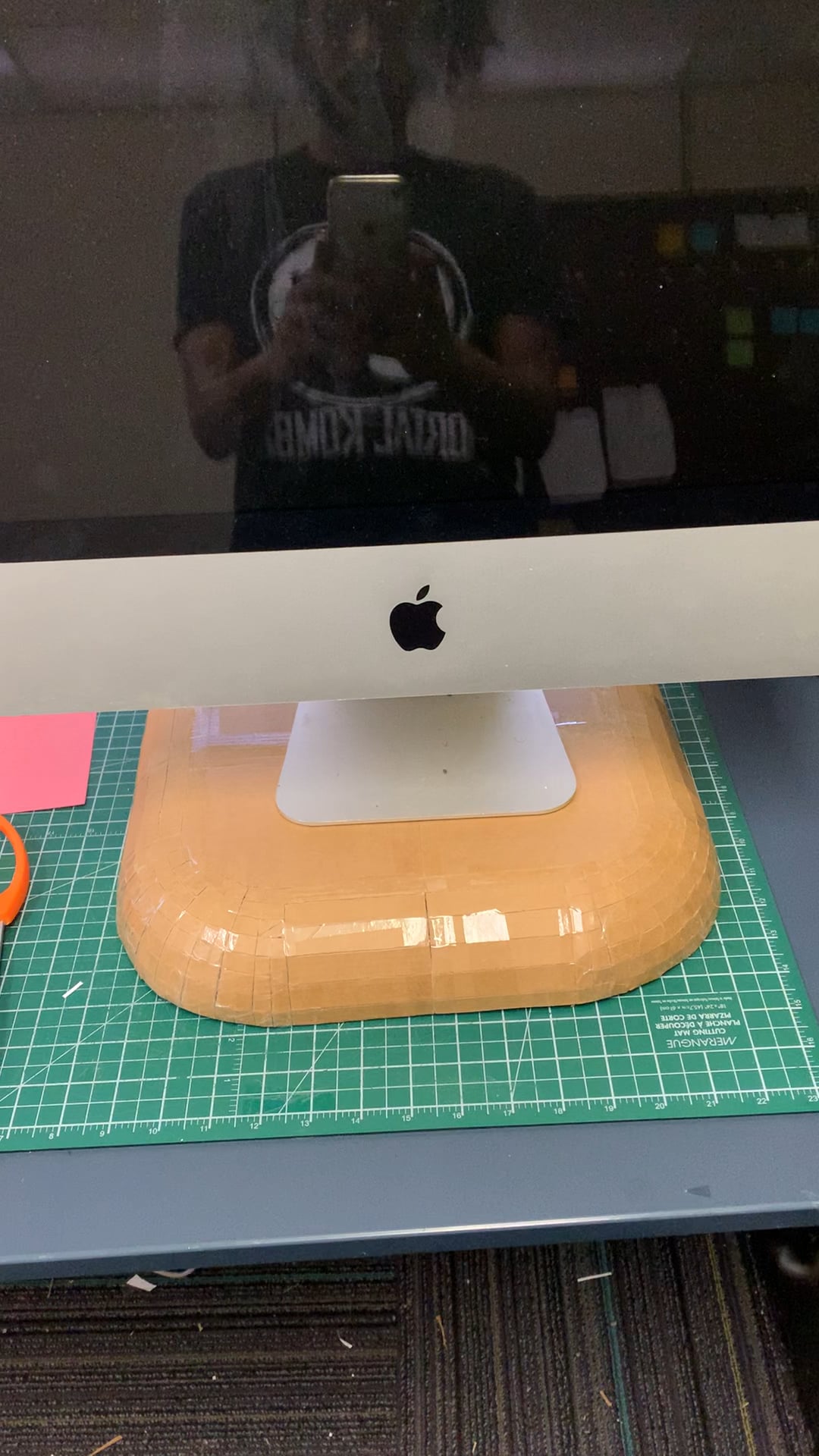 Cardboard Model under 2009 iMac on Vimeo