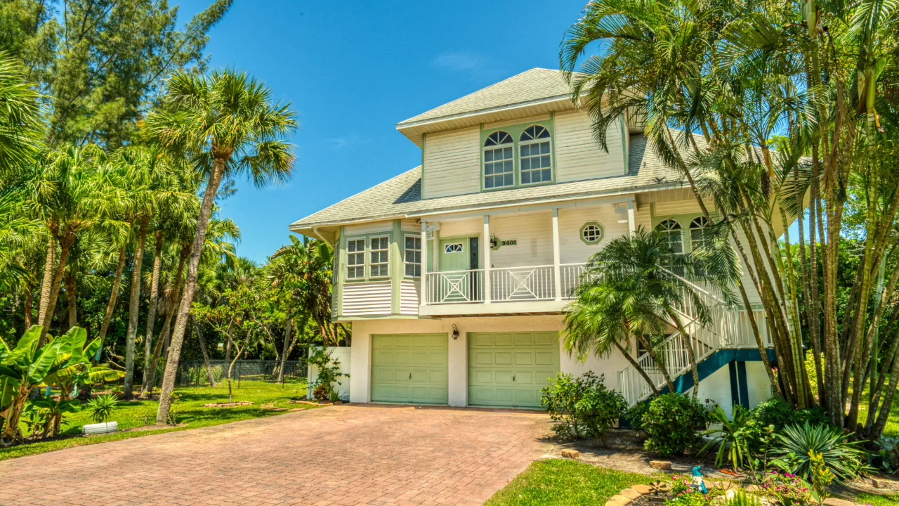 9408 Moonlight.m4v on Vimeo