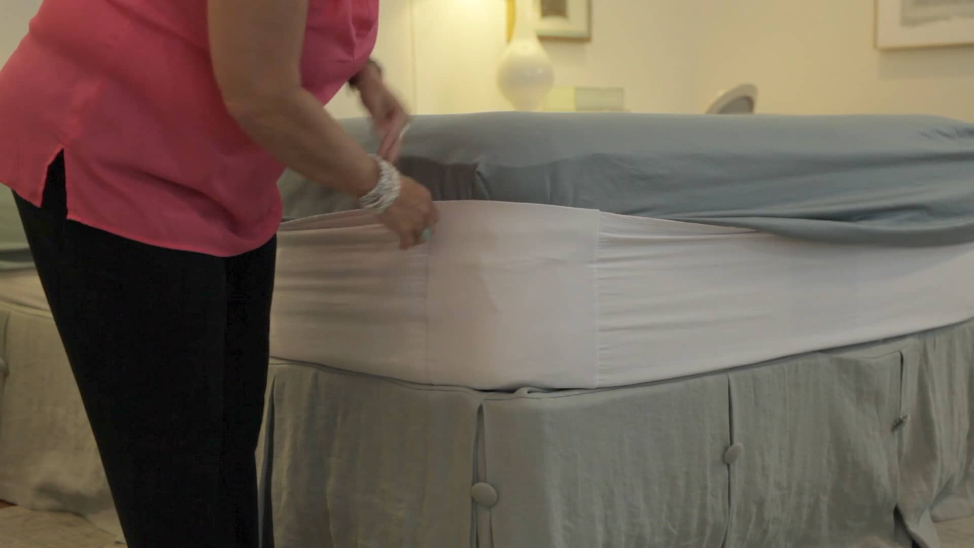 Better Bedder - Fitted Sheet on Vimeo