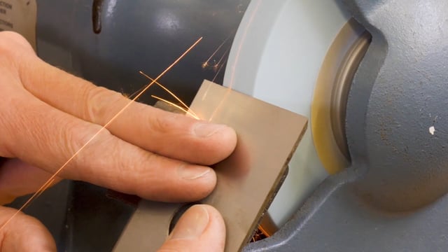 07-How to Sharpen a Plane Iron - Center for Furniture Craftsmanship