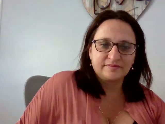 Candace L. tutor video introduction on Preply on Vimeo