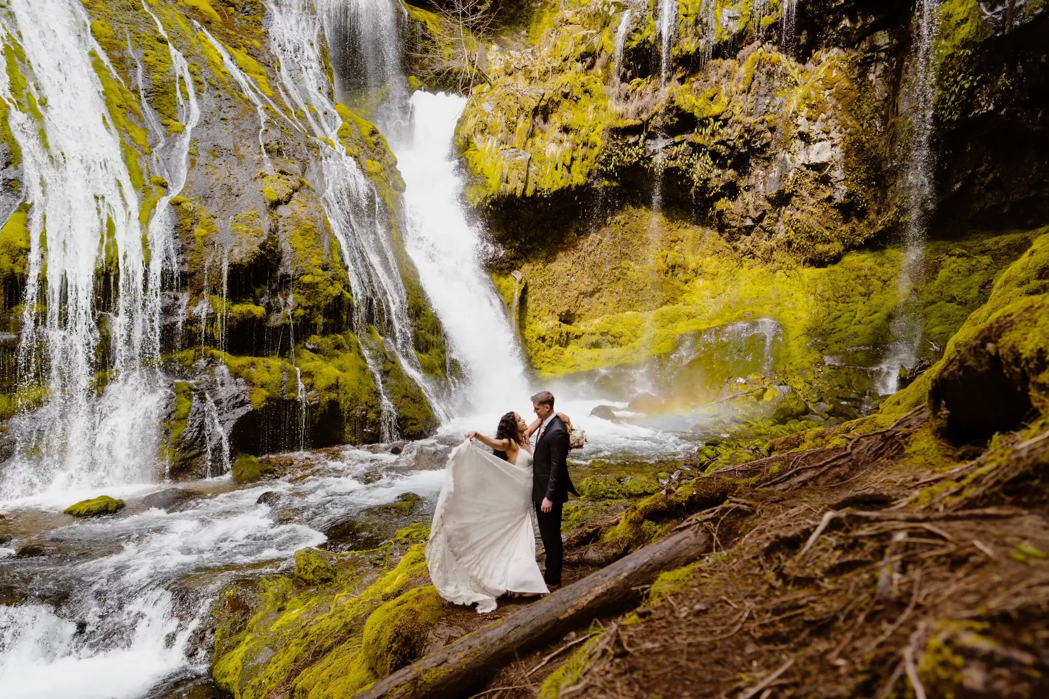 Sarah and Tyler Oregon Elopement.mp4 on Vimeo