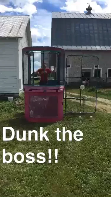 Dunk the boss on Vimeo