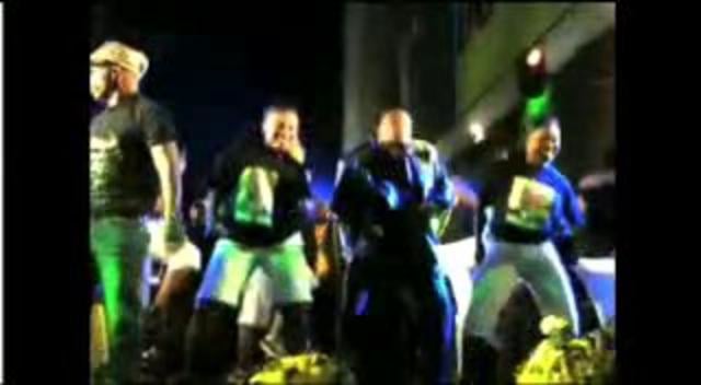 SOUTH AFRICAN PRESIDENT JACOB ZUMA DANCING on Vimeo