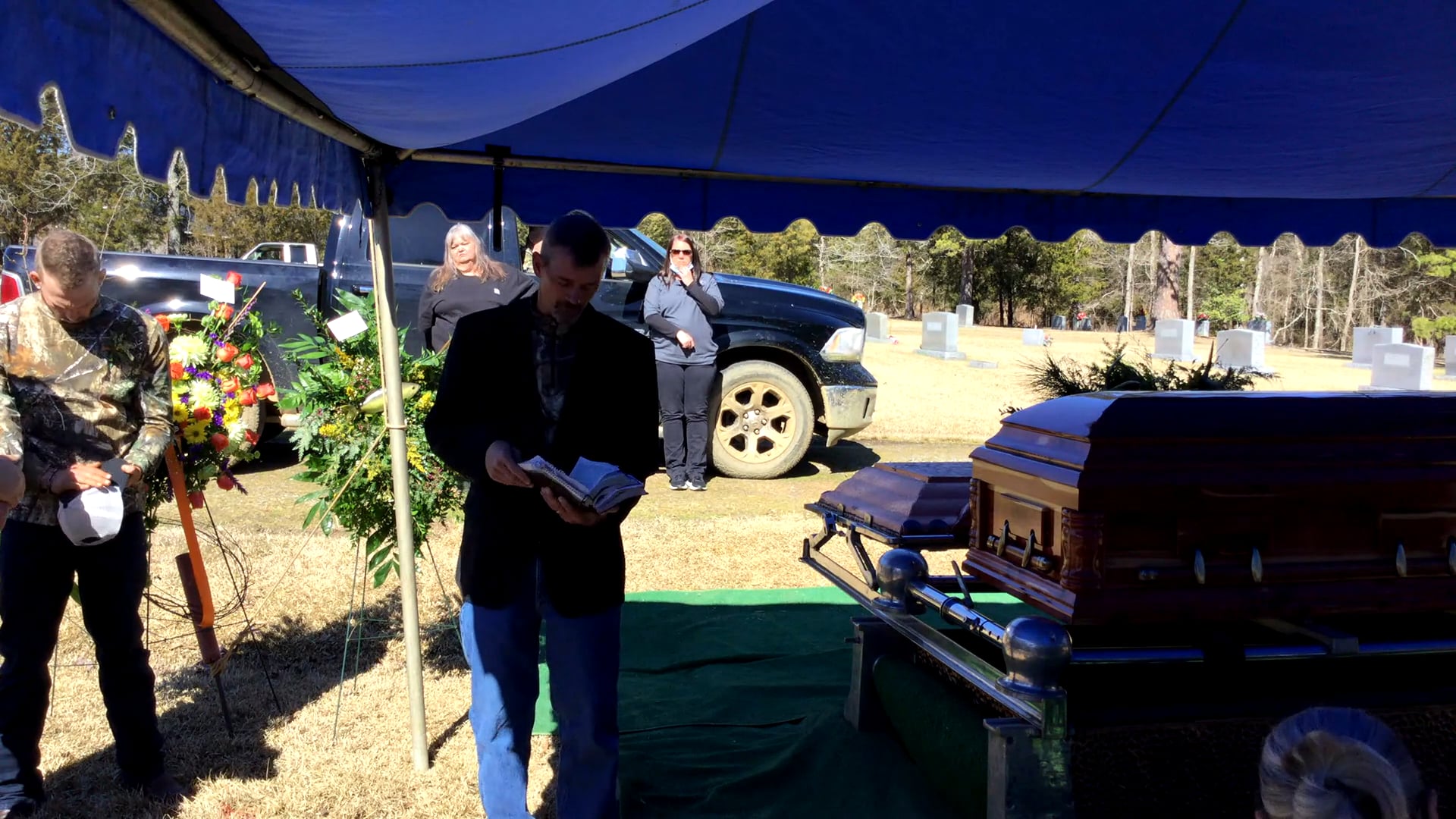 Rodney Wayne Keeling - Graveside Service on Vimeo
