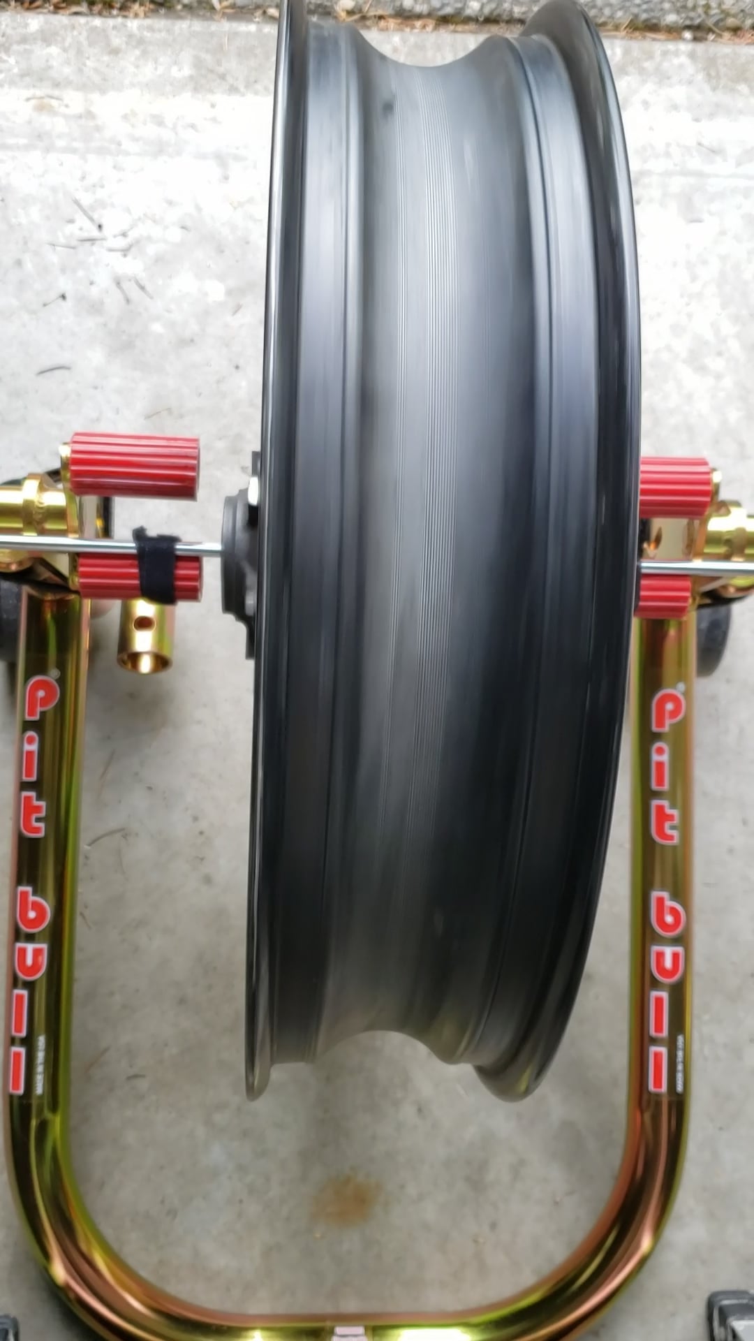 F4i Front Rim on Vimeo