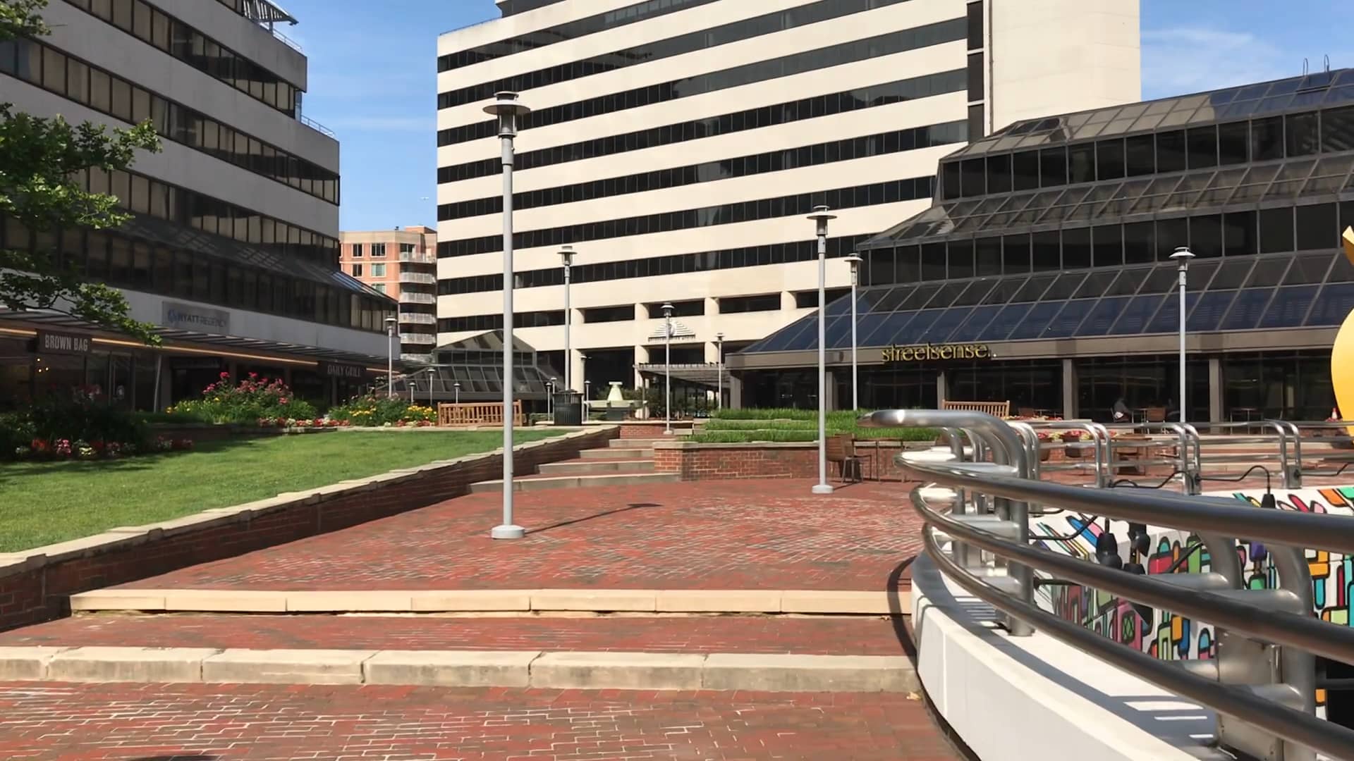 3 Bethesda Metro Center main entrance on Vimeo