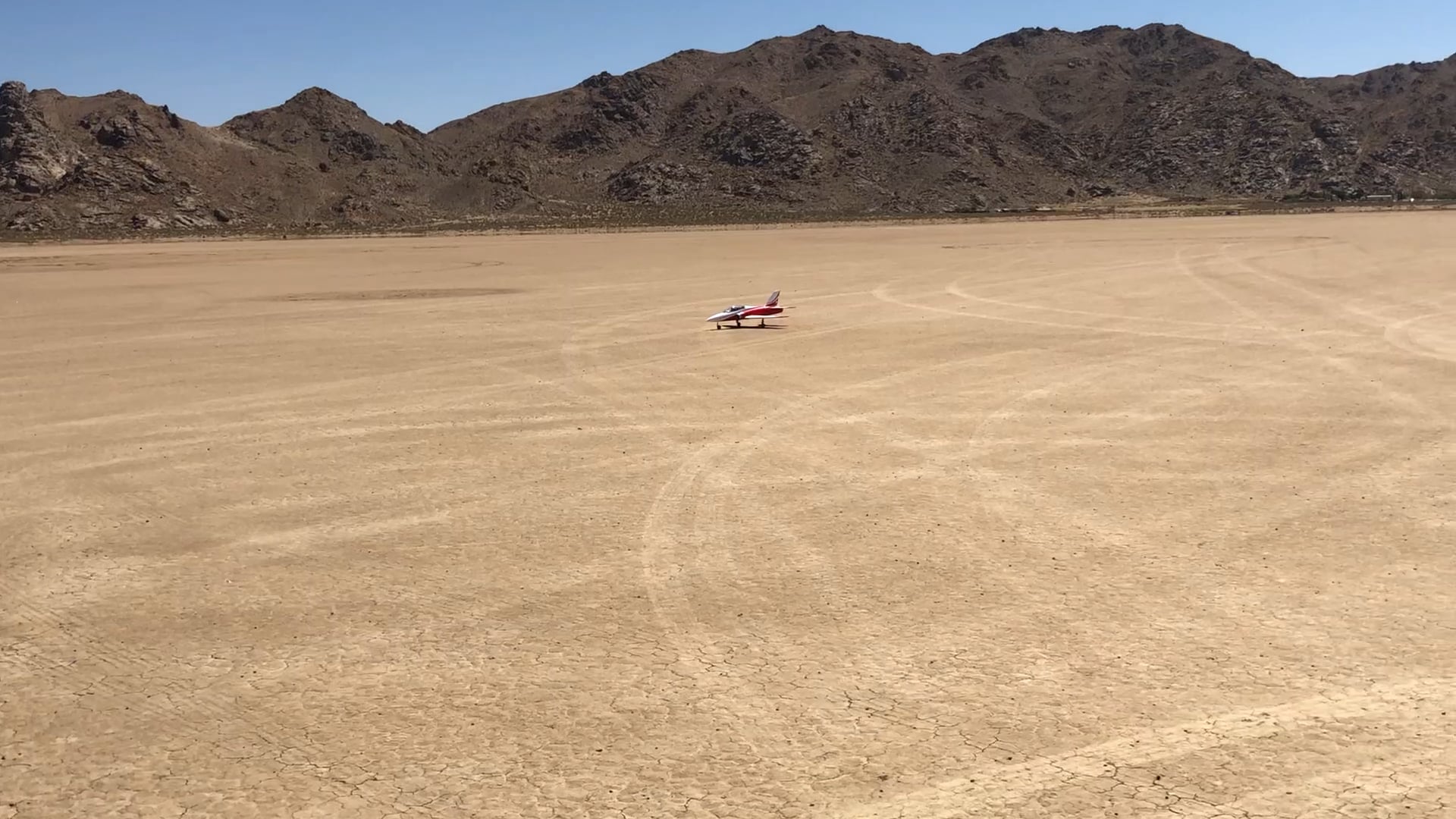 Preceptor 2 Flight at Rabbit Dry Lake Bed on Vimeo