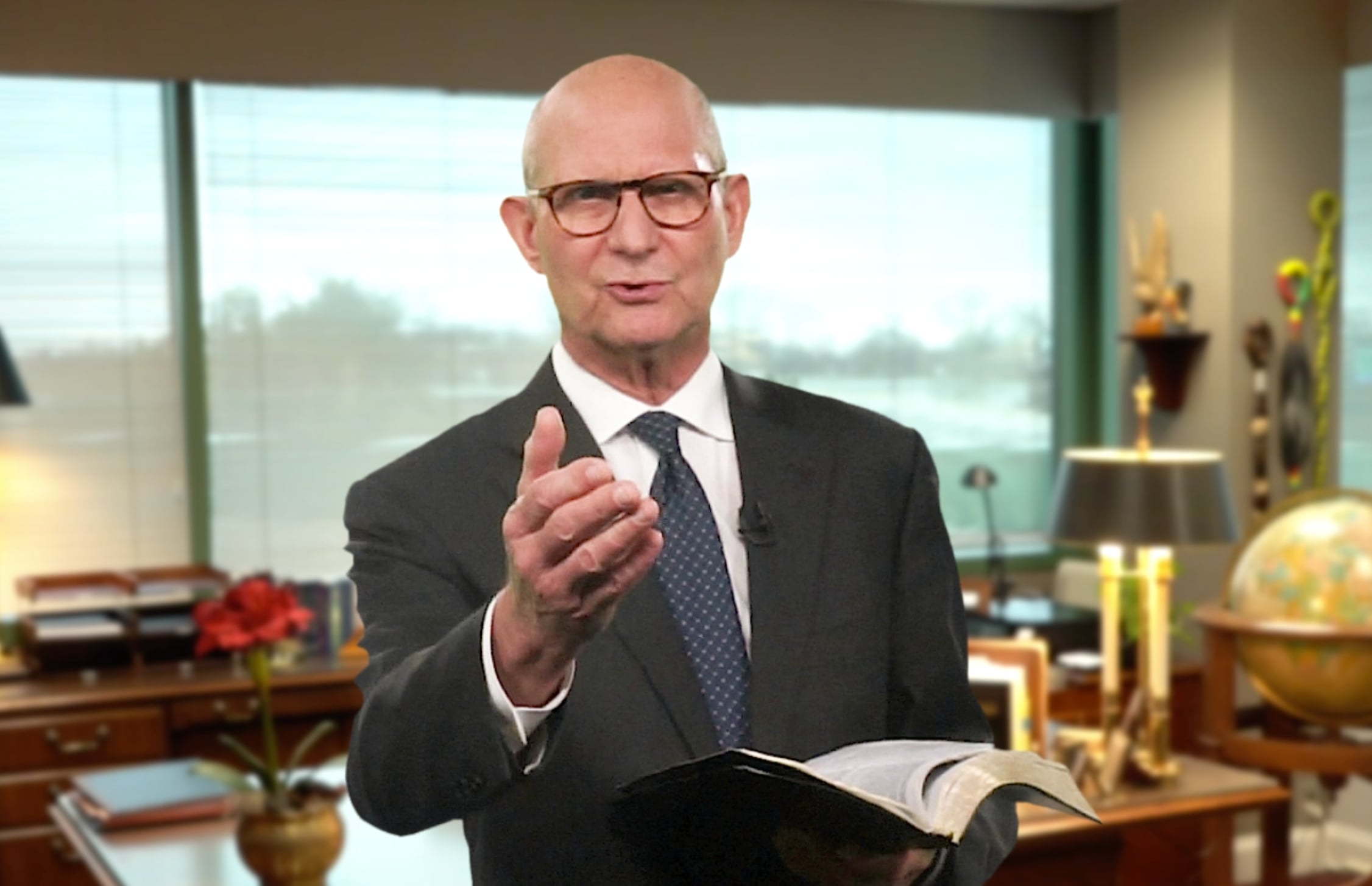 Predicando los Mensajes de los tres Ángeles / Pastor Ted Wilson on Vimeo