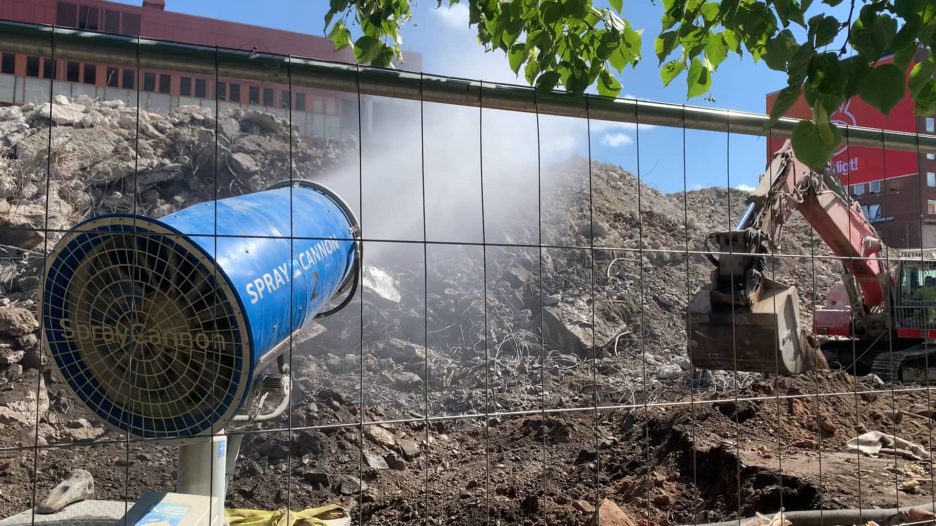 A very nice Spray Cannon in action on Vimeo