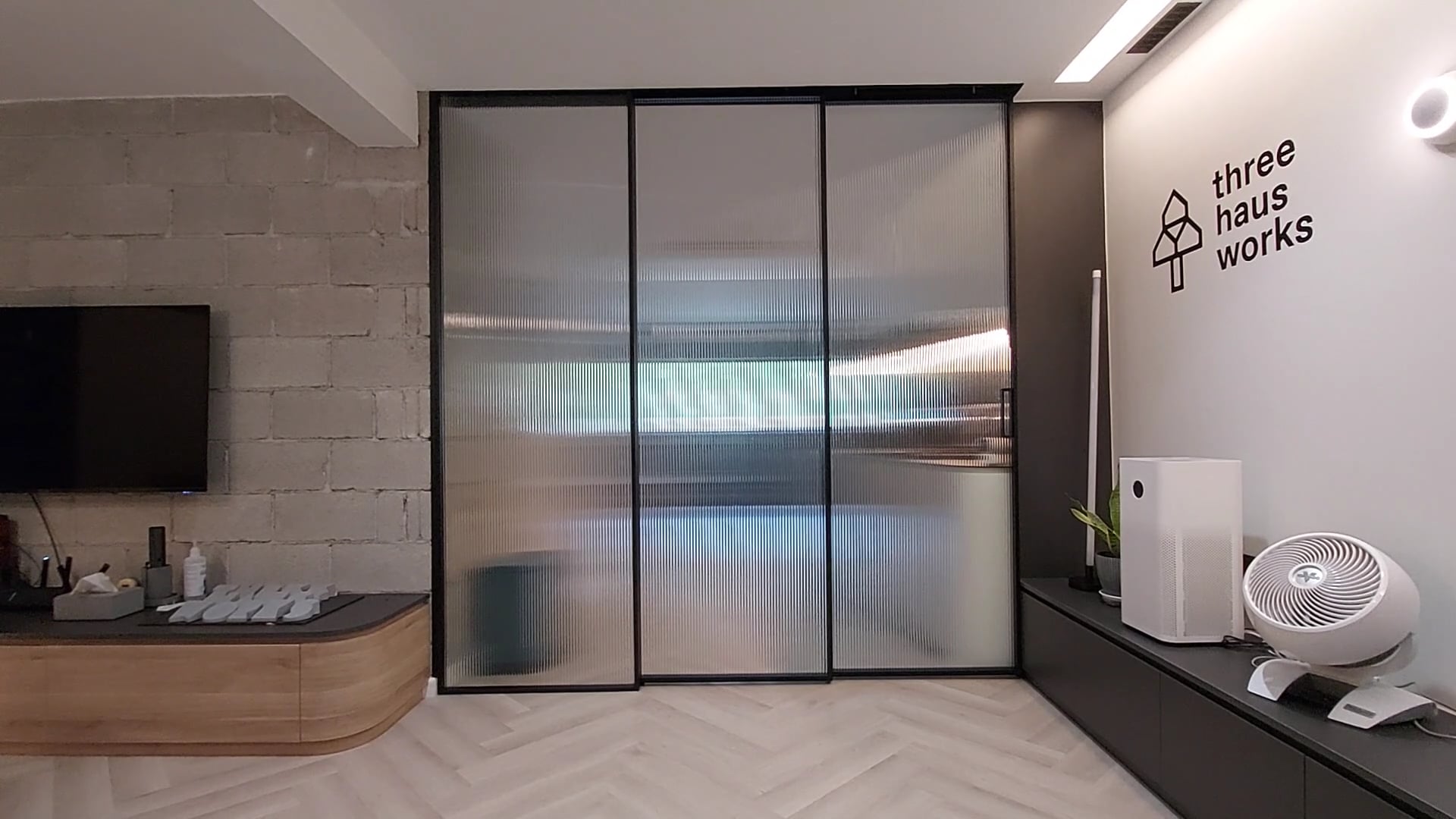 Synchronized Sliding Door - Kitchen Entrance on Vimeo