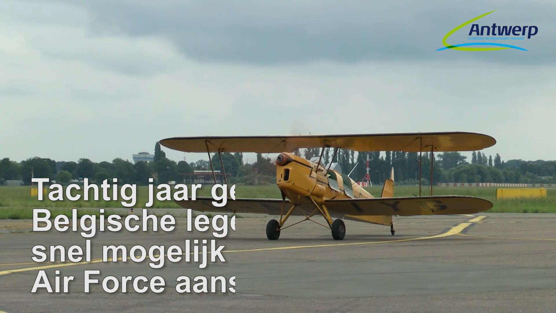Memorialvlucht voor Leon Divoy en Michael Donnet op Luchthaven ...