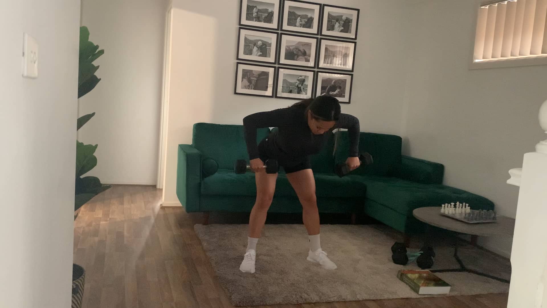 Dumbbell scarecrow extension on Vimeo