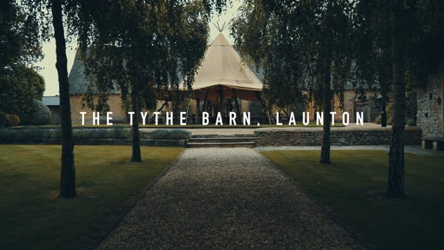 Tythe｜Oxfordshire Barn Wedding Venue (Bicester)