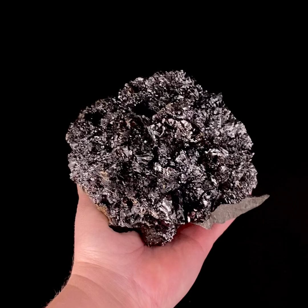 Sphalerite (large ''Ruby Jack'' crystal group) on Vimeo