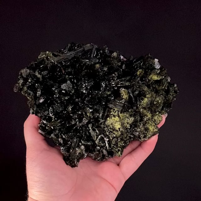 Epidote (excellent large specimen) | Zard Mtn, Ras Koh Mountains ...