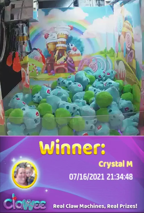 I played Clawee and won a real prize! Check it out! --->