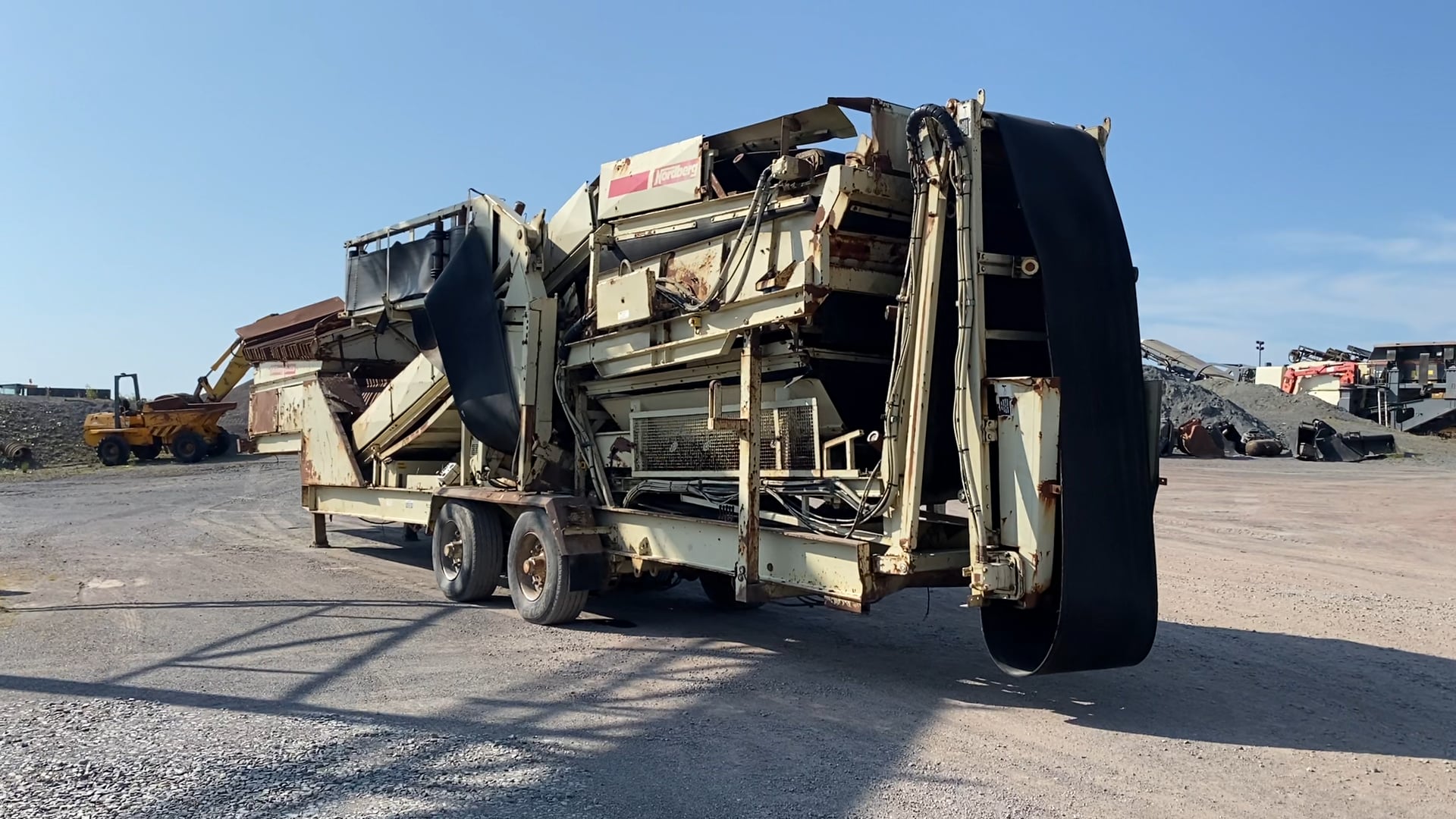 Nordberg Senator Twin Axle 3 Way Split Screener - Clady Quarries August ...