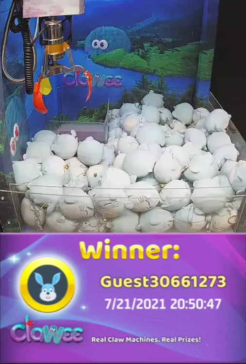 I played Clawee and won a real prize! Check it out! --->