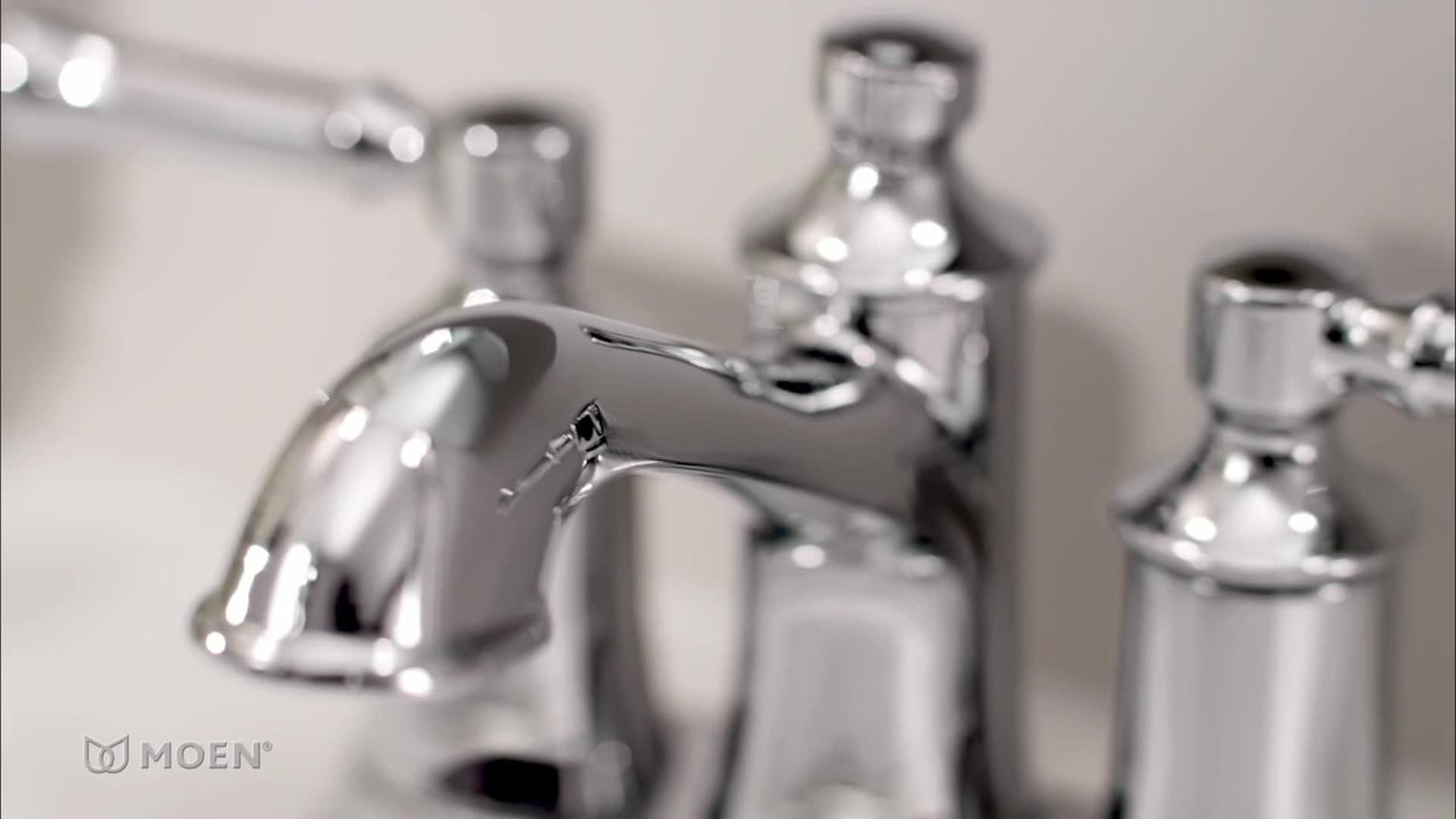 Moen 6802 Chrome Dartmoor 2-Handle Lavatory Faucet - Transitional ...