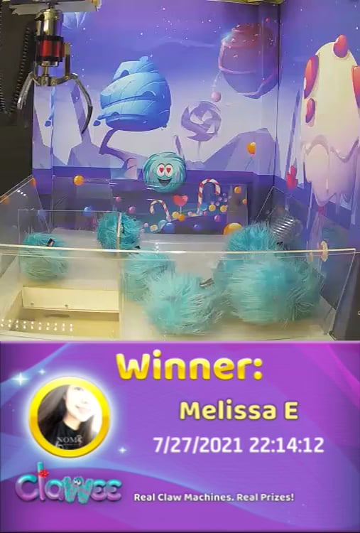 I played Clawee and won a real prize! Check it out! --->