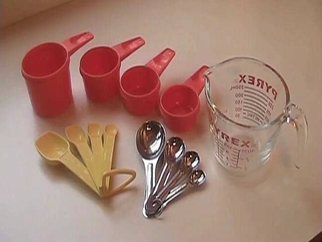 Measuring Ingredients on Vimeo