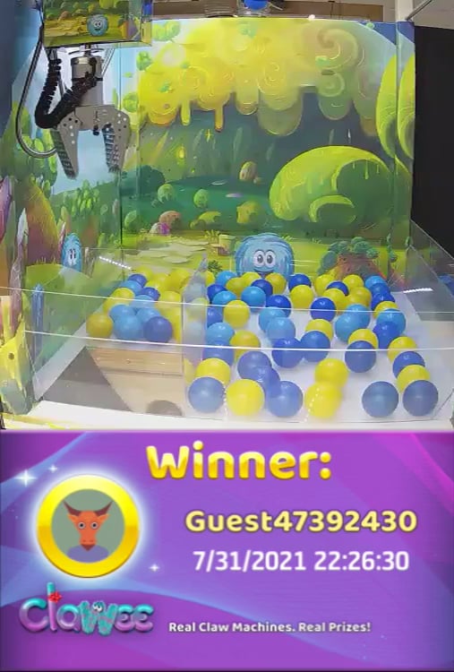 I played Clawee and won a real prize! Check it out! --->