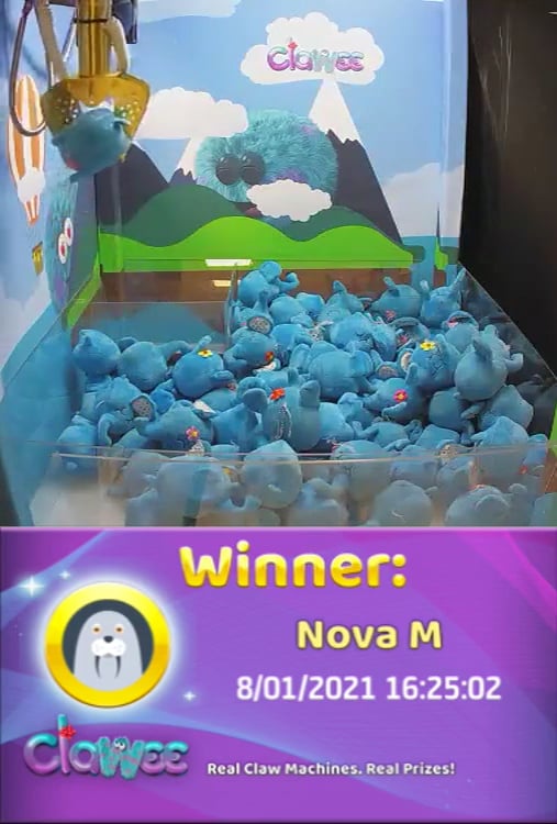 I played Clawee and won a real prize! Check it out! ---> on Vimeo