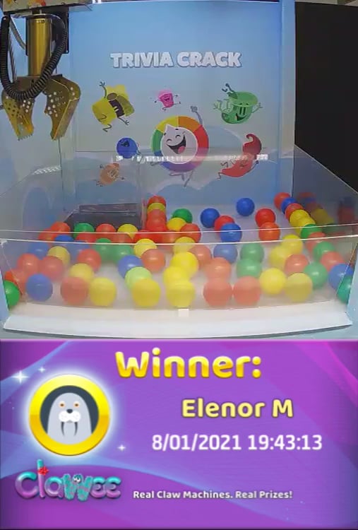 I played Clawee and won a real prize! Check it out! ---> on Vimeo