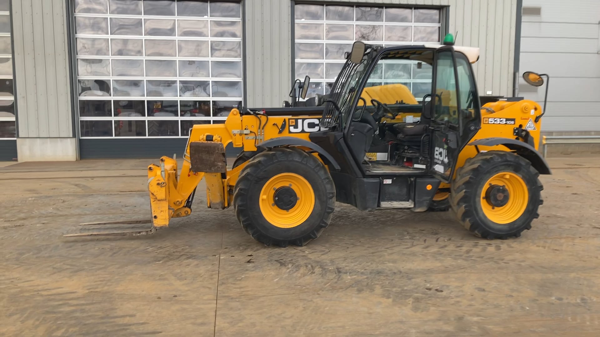LOT # 3456 -- 2017 JCB 535-105 - Leeds August 2021 on Vimeo