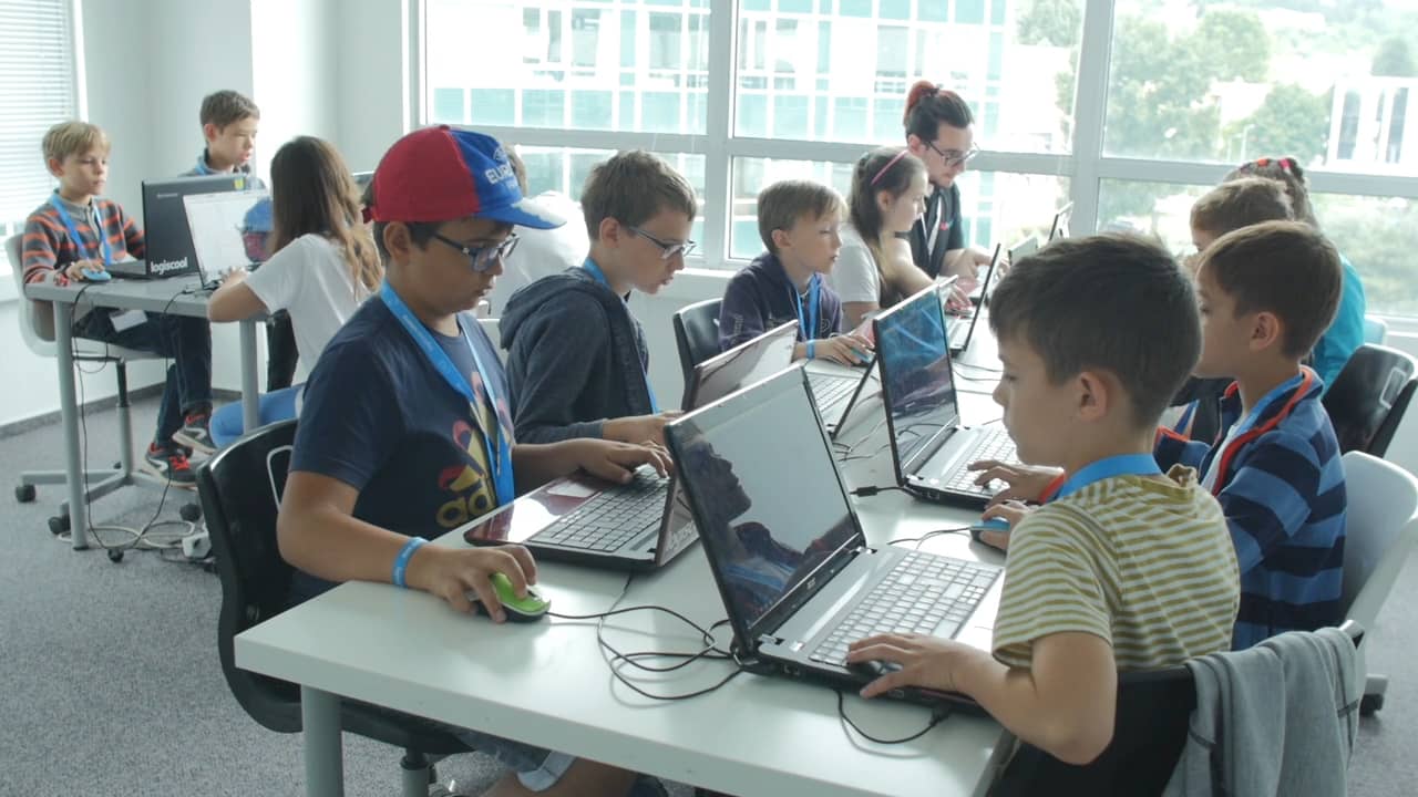 Logiscool ScoolCode.mp4 on Vimeo