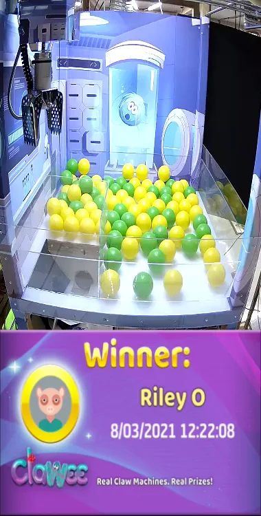 I played Clawee and won a real prize! Check it out! --->