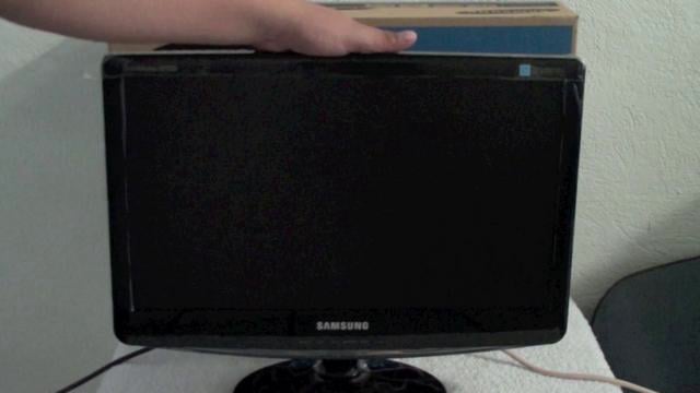 review monitor samsung syncmaster b1930 on Vimeo
