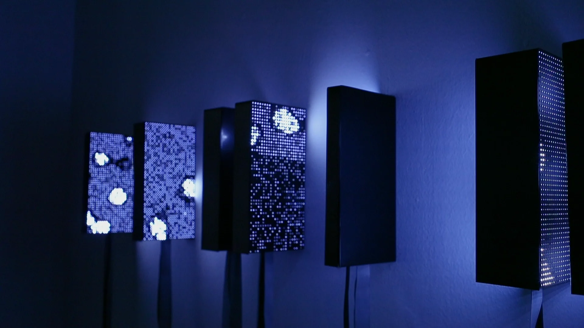 daniel canogar - Daniel Canogar, "Fulgurations," 2021 on Vimeo