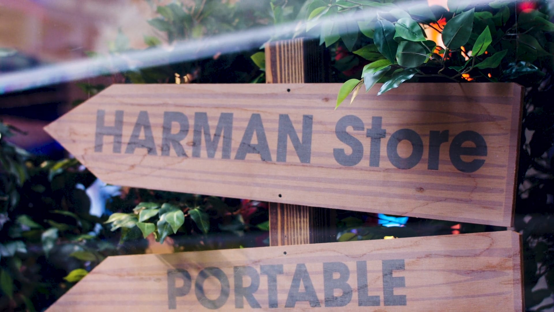 Harman Store Windows SS21 on Vimeo
