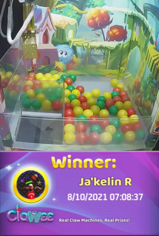 I played Clawee and won a real prize! Check it out! --->