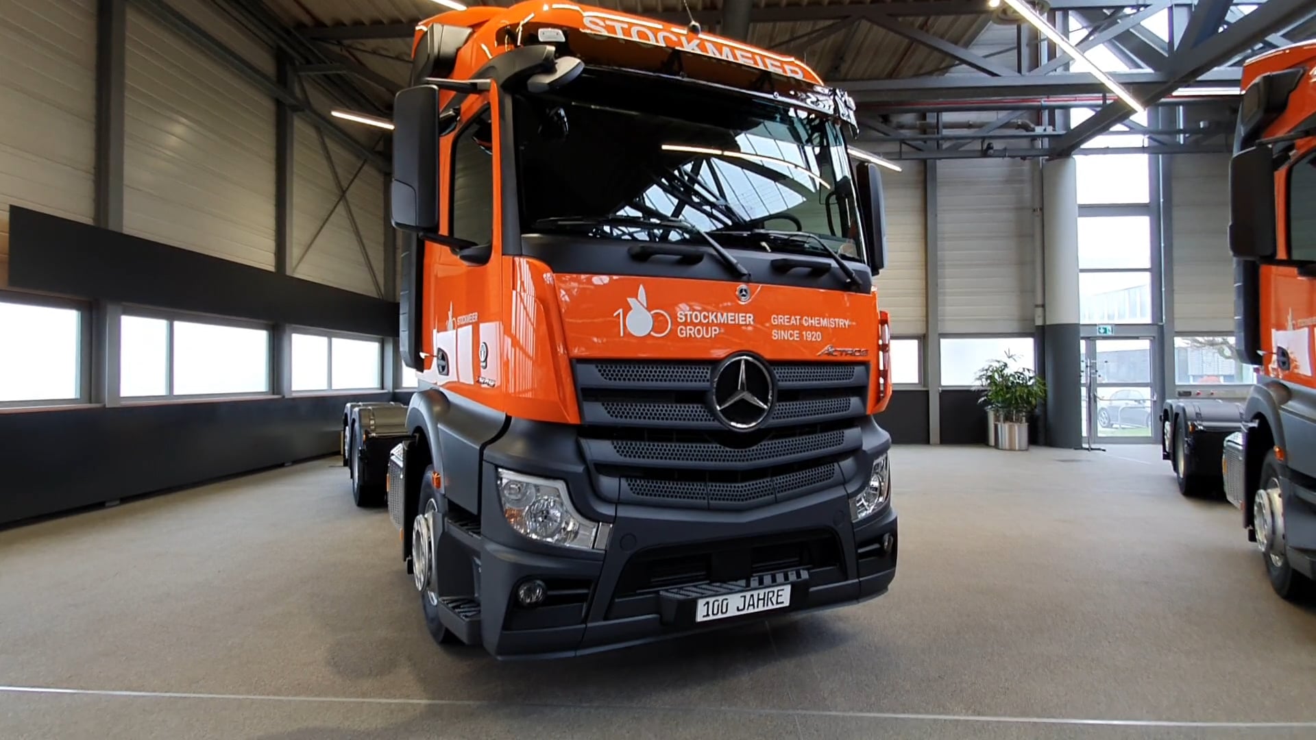 Neuer LKW STOCKMEIER Logistik on Vimeo