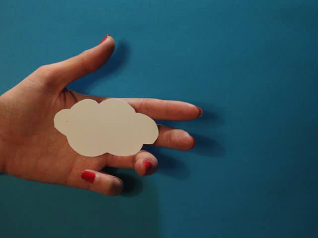 Stop motion en papier, paper cut out Carte de voeux 2011 @Oledie on Vimeo