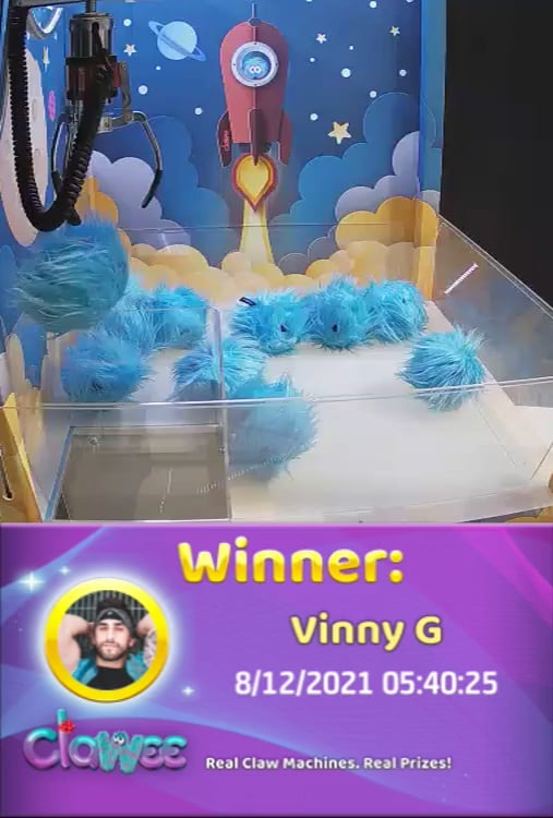 I played Clawee and won a real prize! Check it out! --->