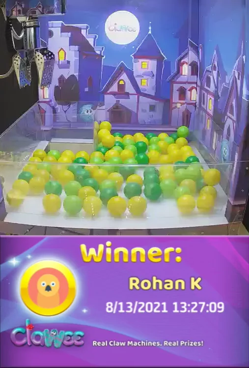 I played Clawee and won a real prize! Check it out! --->